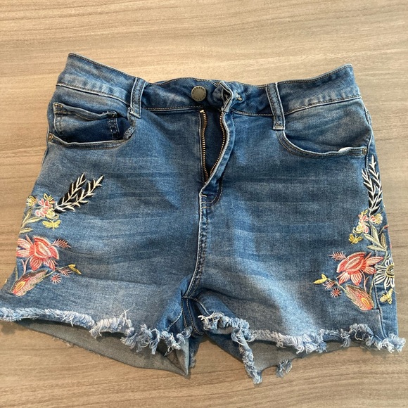 Shorts | Super Cute Flower Jean Shorts | Poshmark